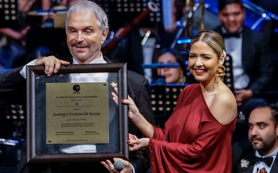 Con espectacular concierto, Mazatlán celebra la brillante trayectoria ...